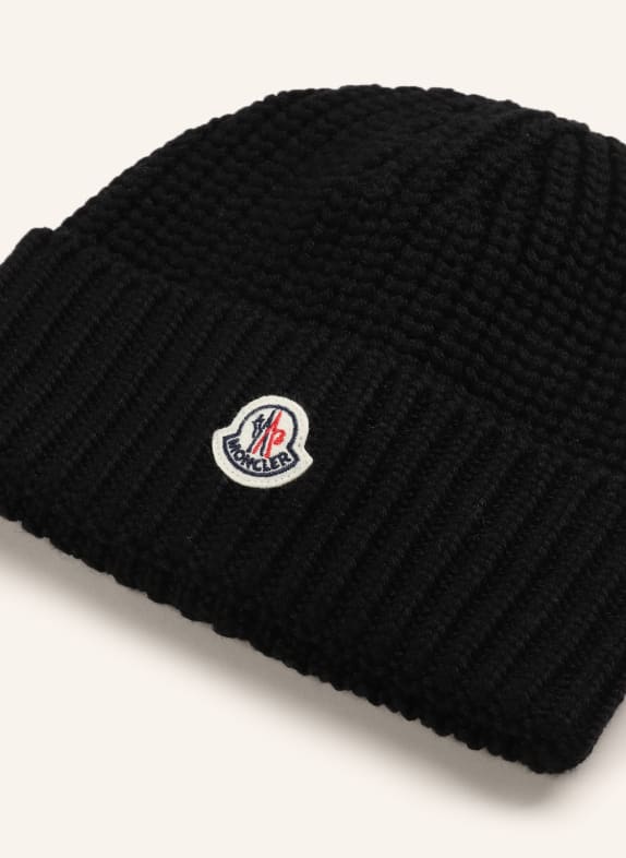 Moncler - stylové a funkční zimní oblečení