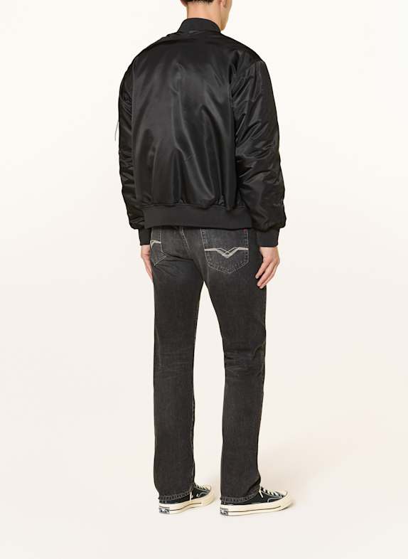 REPLAY Online Shop – 101 Produkte jetzt online kaufen