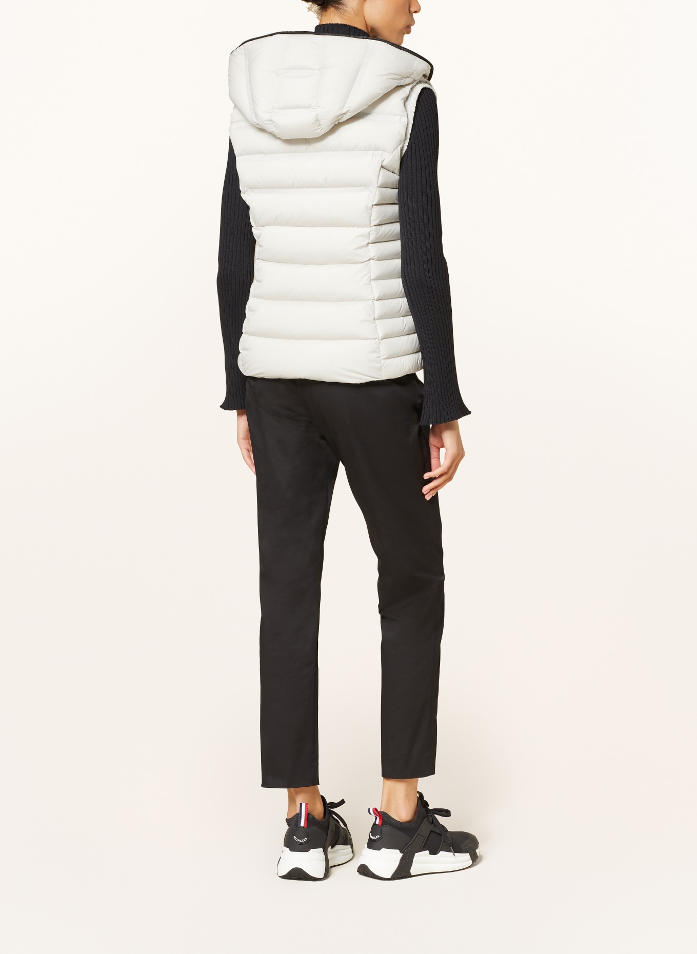 MONCLER Péřová vesta ALITERSE - krémová