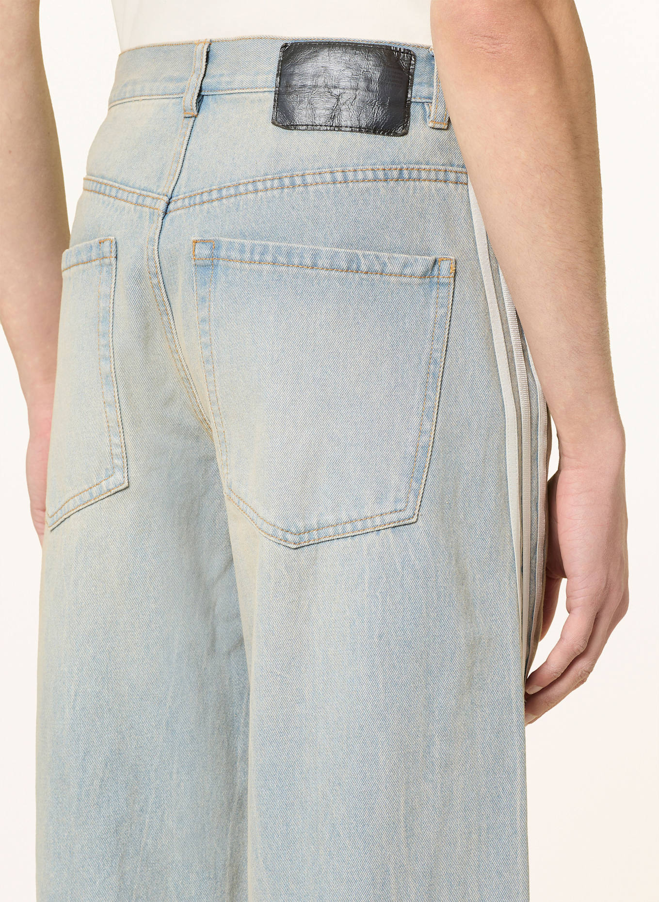 adidas Originals Jeans ADILENIUM SEASON 3 LOOSE FIT DENIM PANTS Regular Fit in hellblau