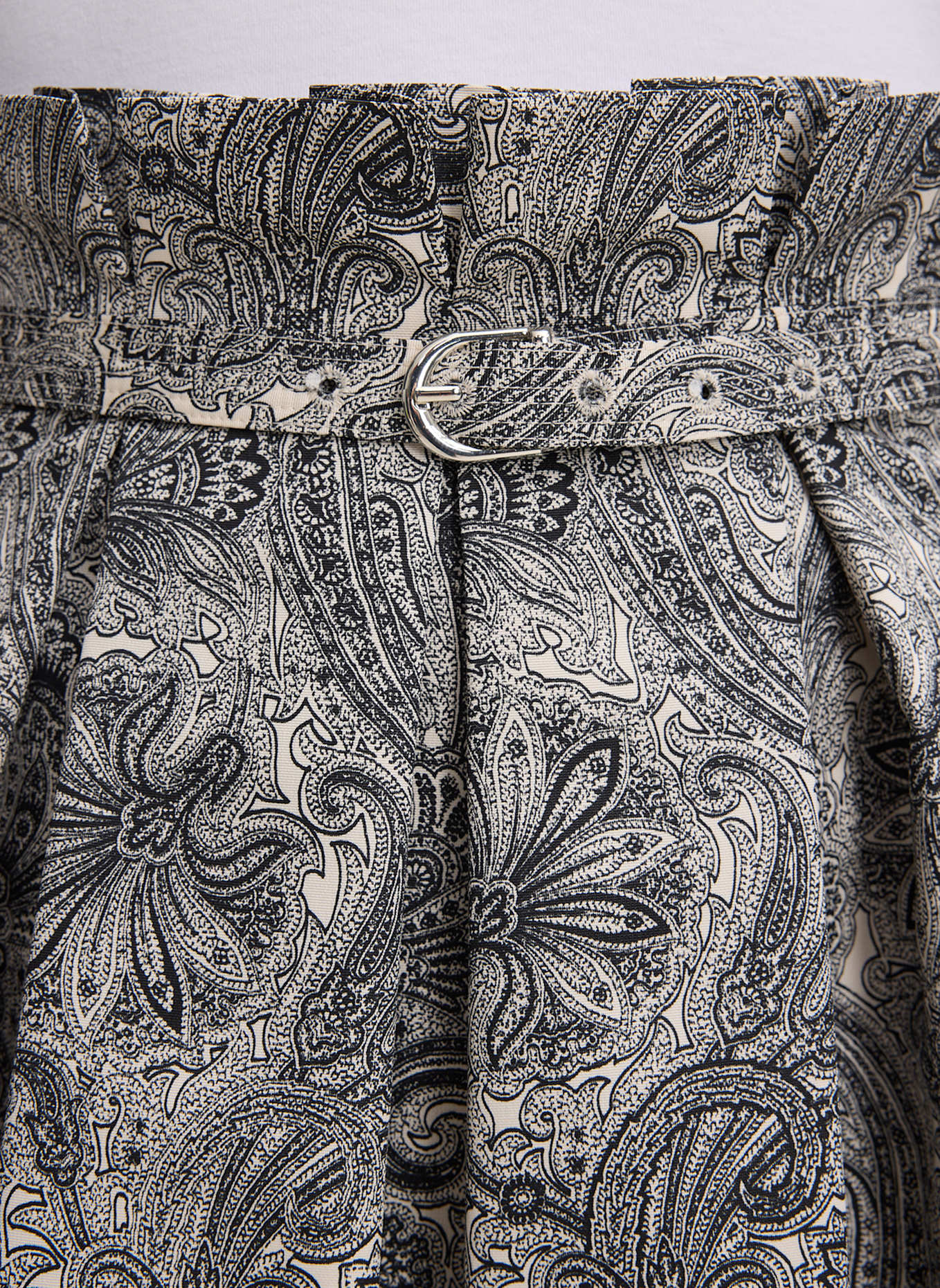 windsor. Rock in schwarz