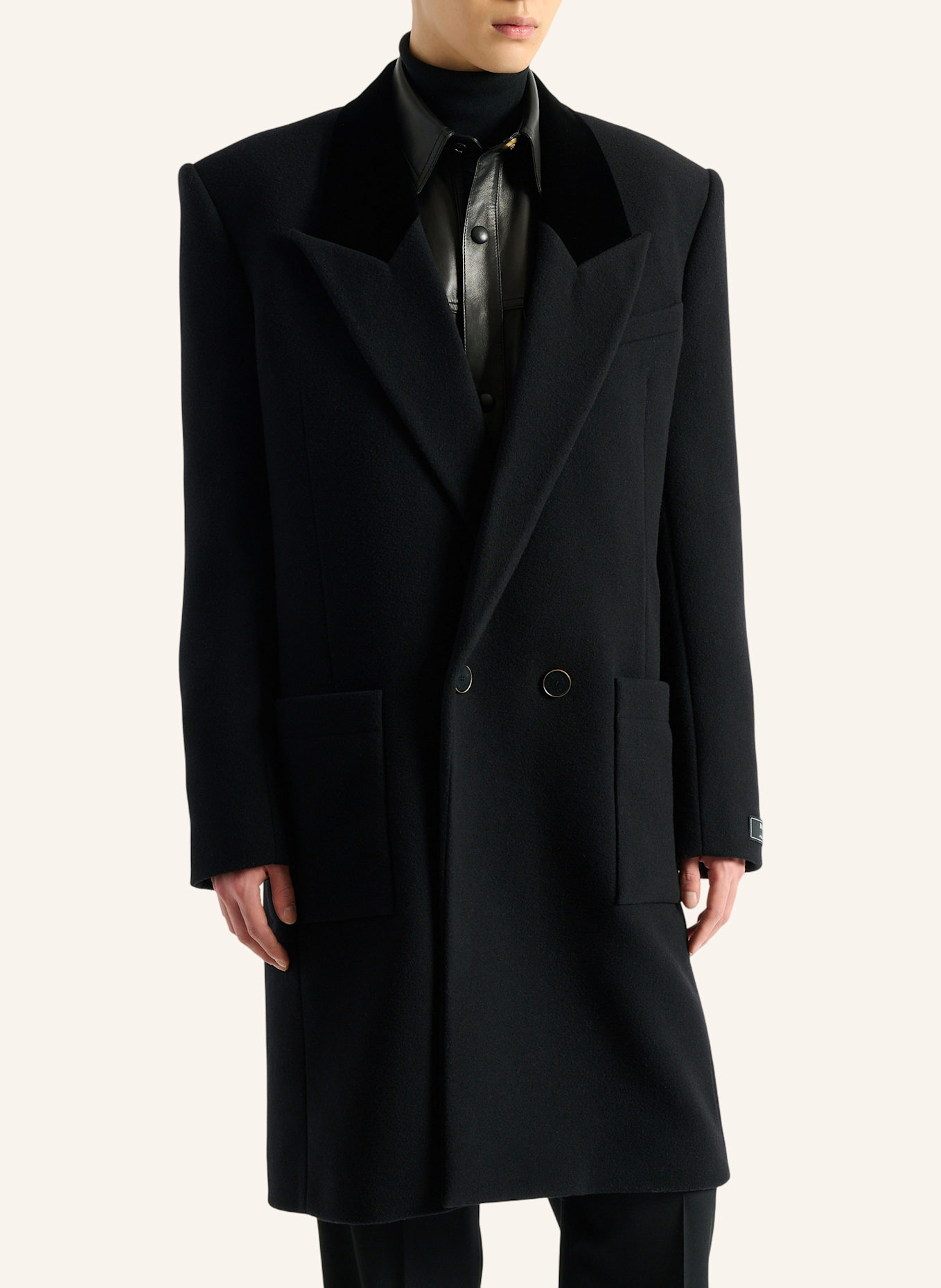 BALMAIN Langer Mantel aus Wolle und Samt in schwarz